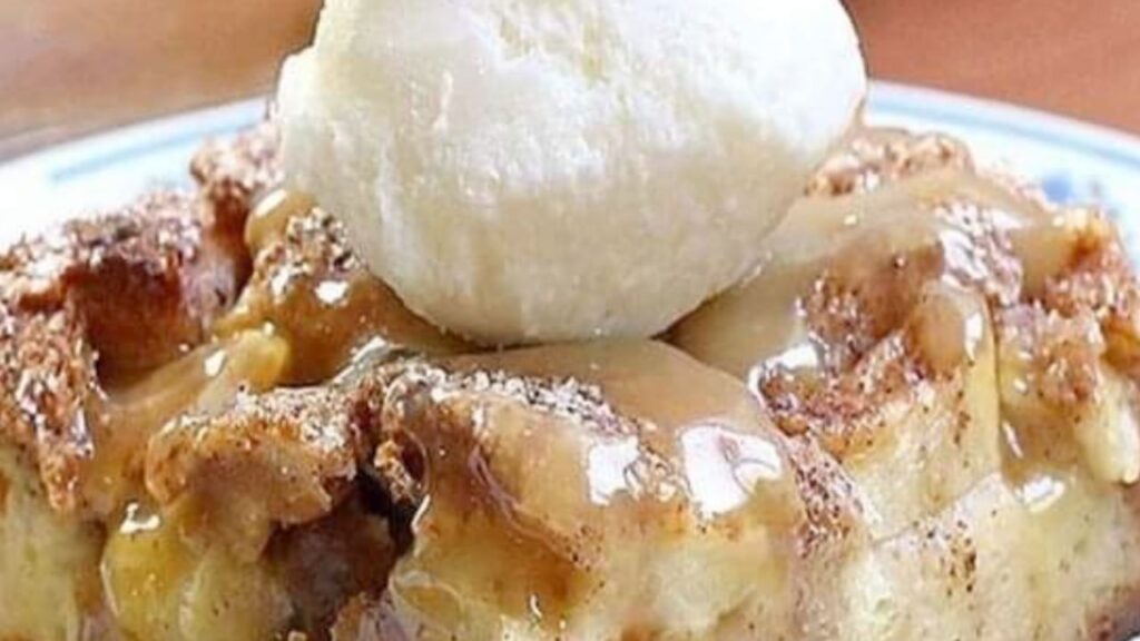 APPLE PIE BREAD PUDDING - Viral Recipes