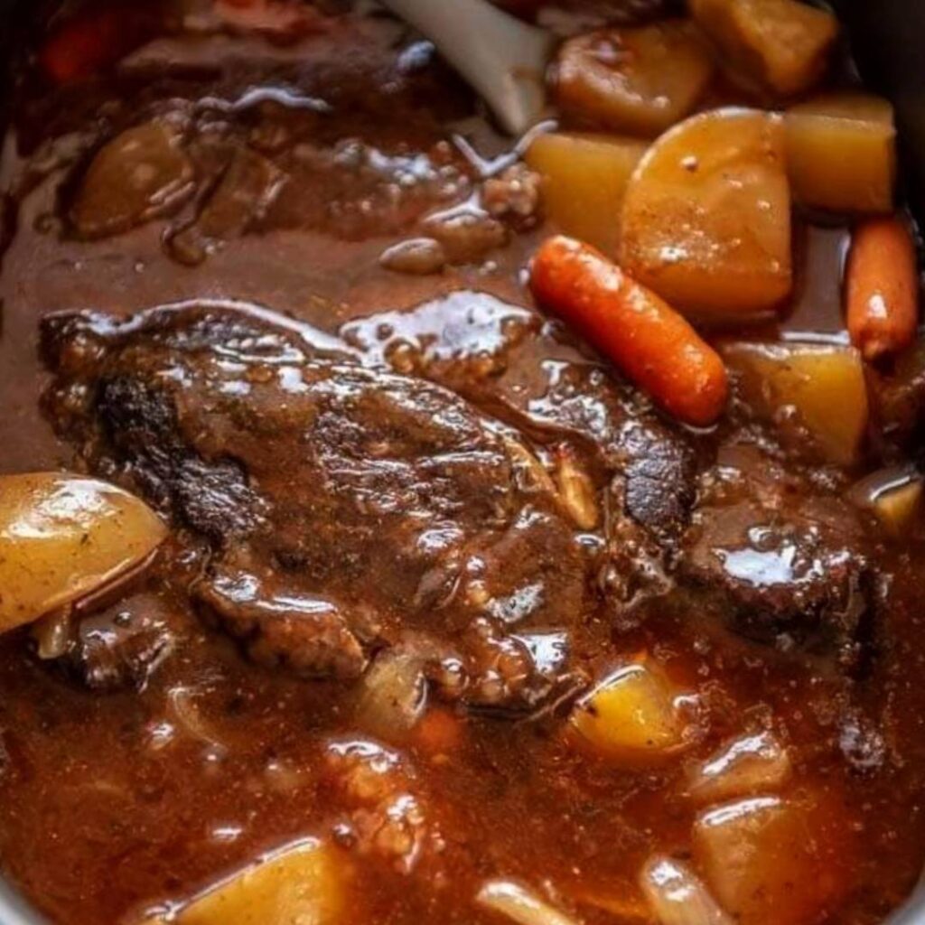 Cooker pot Roast with Gravy Sauce Recipe - Viral Recipes