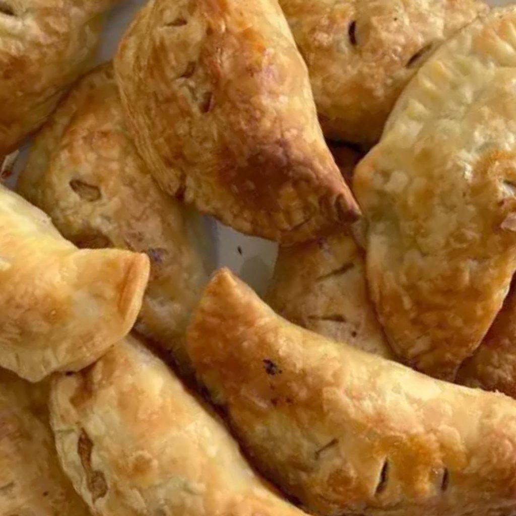 Forfar Birdies (Scottish Hand Pies) - Viral Recipes